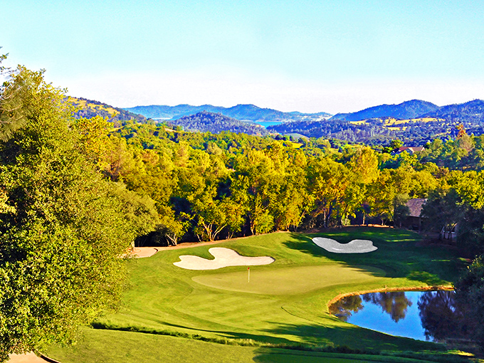 Greenhorn Creek's manicured fairways and sparkling water hazards prove Mother Nature and landscape architects make the perfect design team.