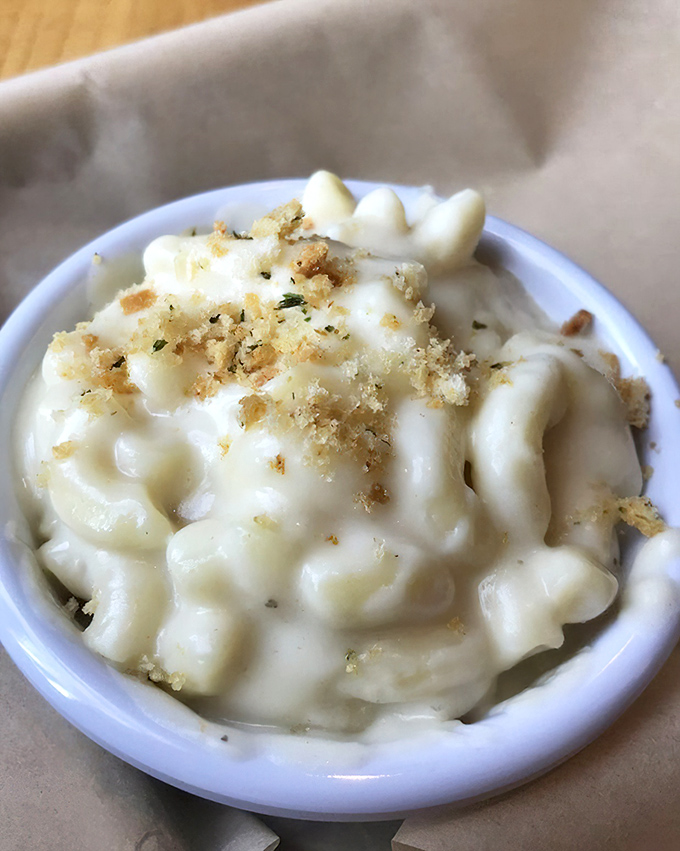 Mac and cheese that understands its purpose in life is pure, unapologetic comfort. That breadcrumb topping is the crown it rightfully deserves.