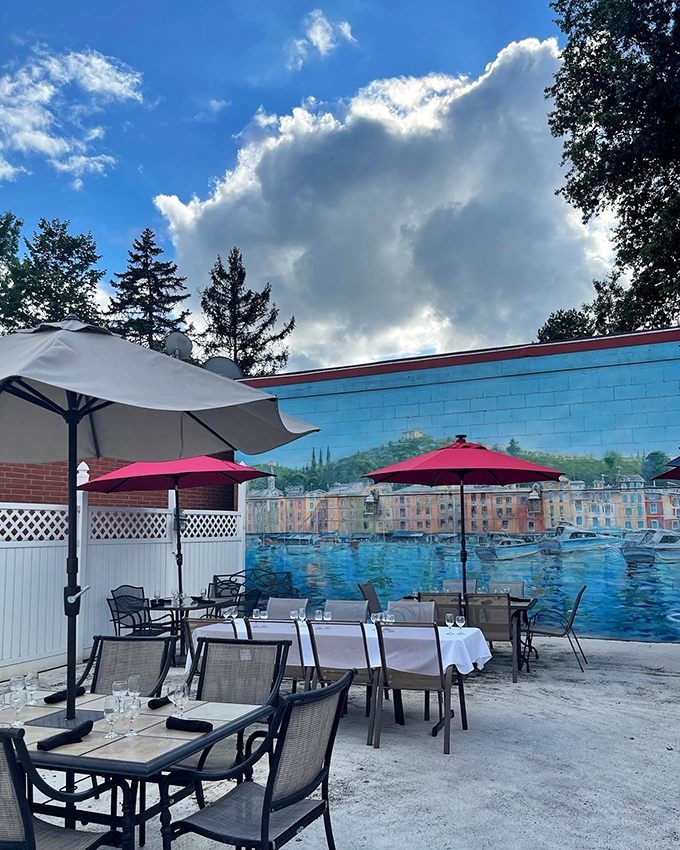 Outdoor dining with a view that transports you straight to the Mediterranean. Who knew Northfield, Ohio could feel like Portofino?