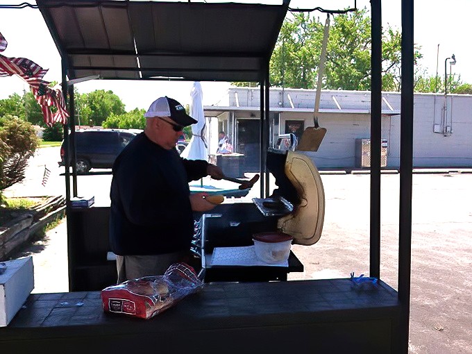 Multiple cooking stations mean fresh food flows like a delicious river of comfort throughout the day.