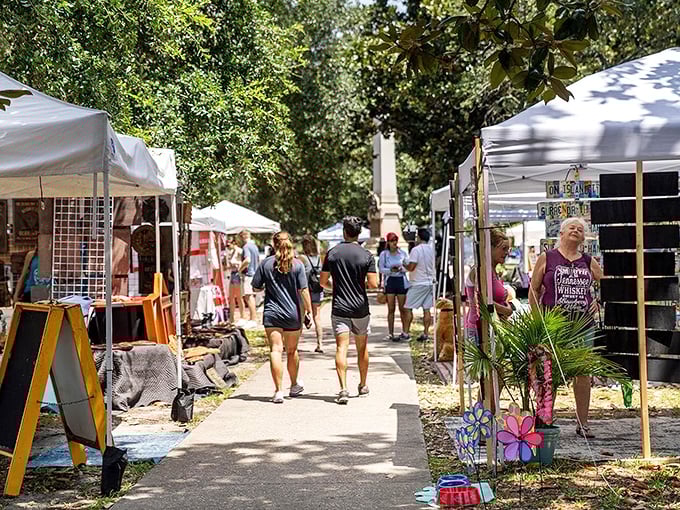 Local markets showcase artisans and farmers in shaded, tree-lined settings. Shopping that doesn't feel like a chore&mdash;imagine that!