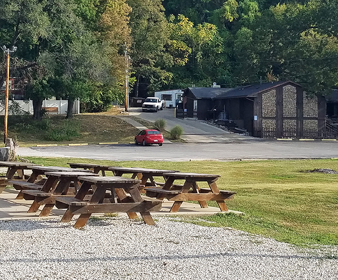 Al fresco dining, Grafton-style. These picnic tables have hosted more food epiphanies than most five-star restaurants ever will.