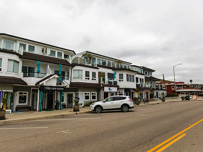Pier View Suites offers exactly what the name promises&mdash;wake up, look out, see ocean, repeat as necessary for total relaxation.