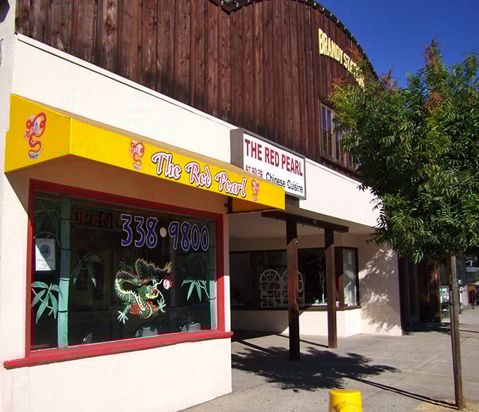 The Red Pearl brings unexpected Chinese flavors to the redwoods, proving good food knows no geographic boundaries – even in mountain towns.