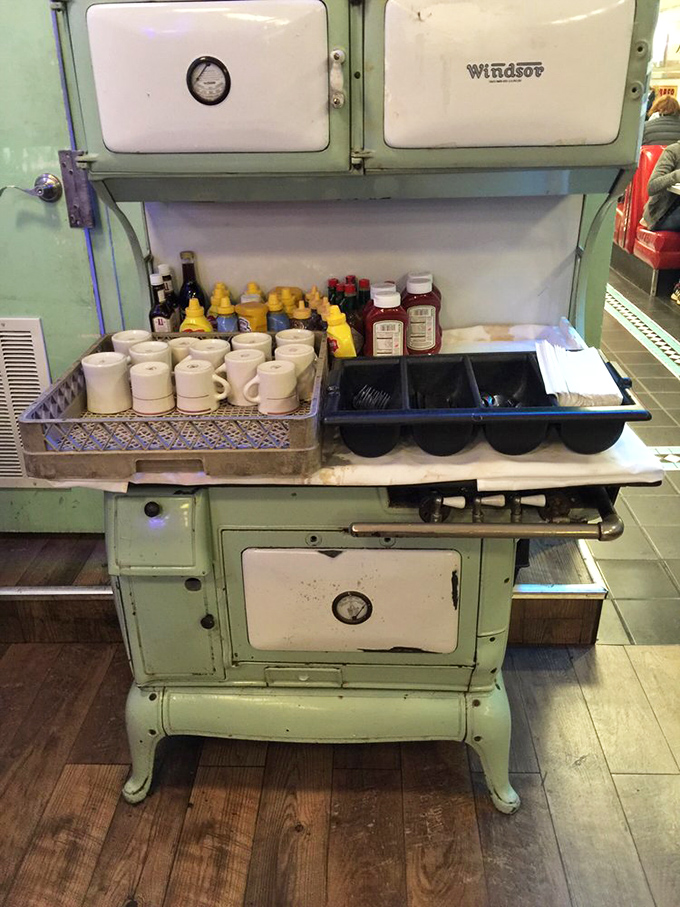 That mint-green vintage stove isn't just for show&mdash;it's a reminder that good cooking never goes out of style.