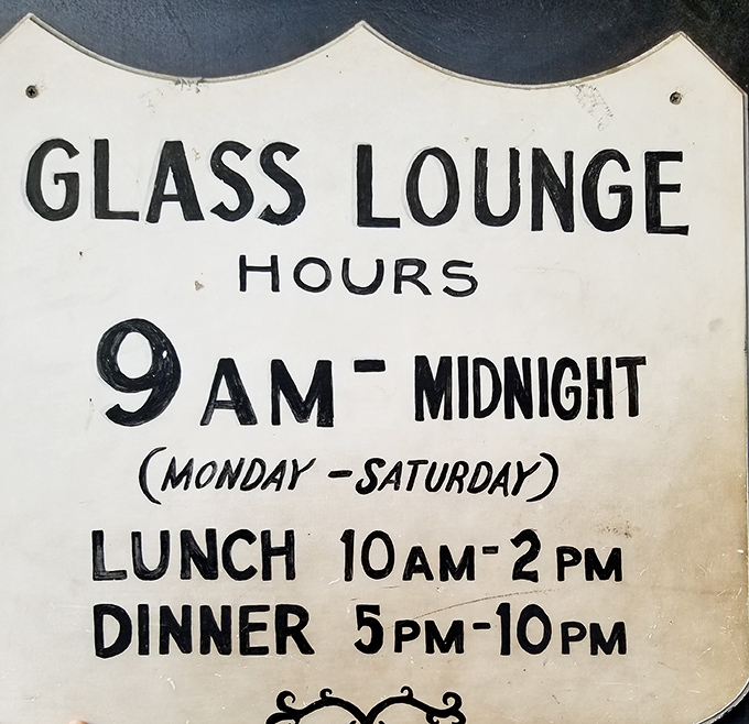 Extended hours mean you can satisfy those prime rib cravings almost any time hunger strikes.