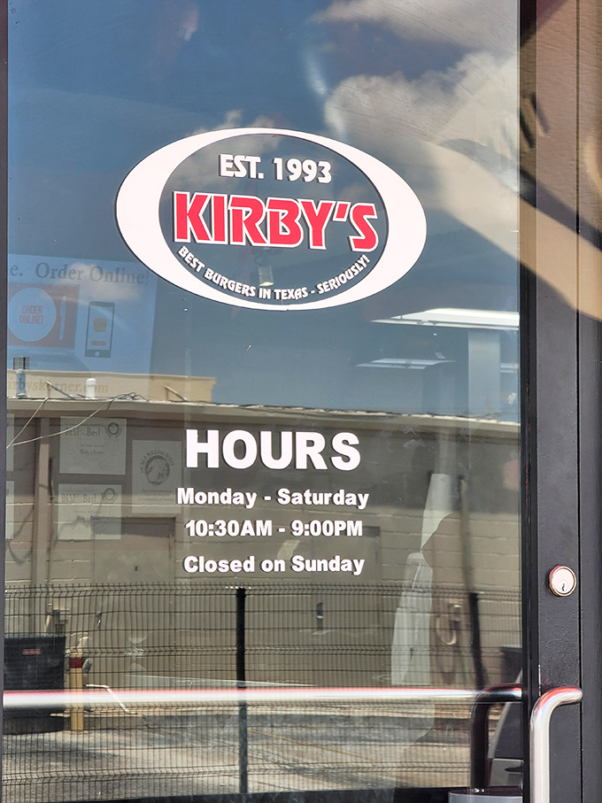 Those hours on the door aren't just a schedule&mdash;they're a promise. Six days a week of burger perfection is all anyone can reasonably ask for.