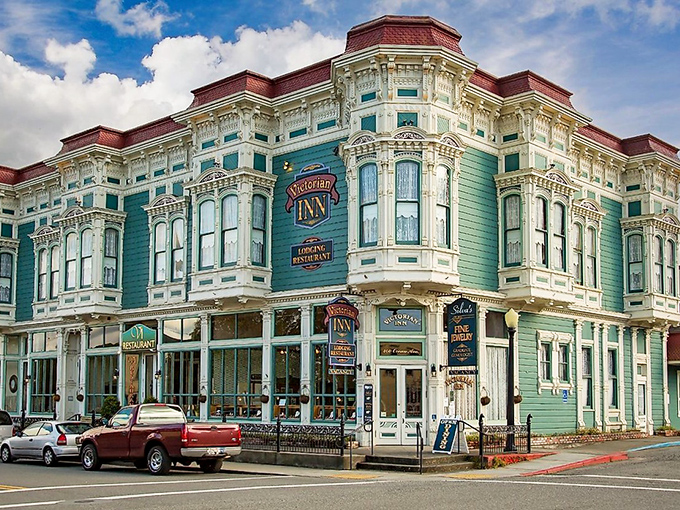 The Victorian Inn anchors the corner of Main Street like a teal-colored grande dame who knows she's the belle of the ball.