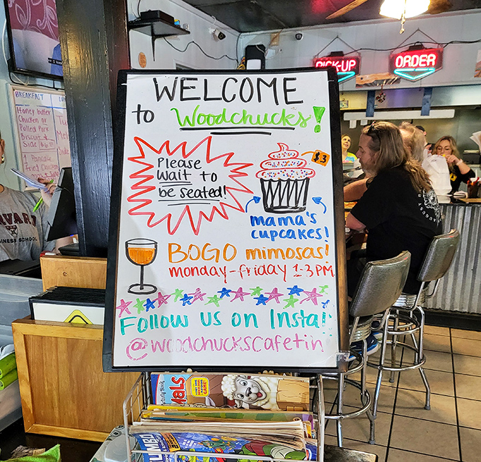 The handwritten welcome board with its BOGO cupcake offer feels like a personal invitation to indulge&mdash;complete with Instagram handle for the social media savvy.