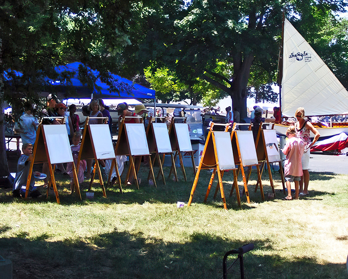 When art meets craftsmanship on the water, and suddenly your weekend plans write themselves with enthusiasm.