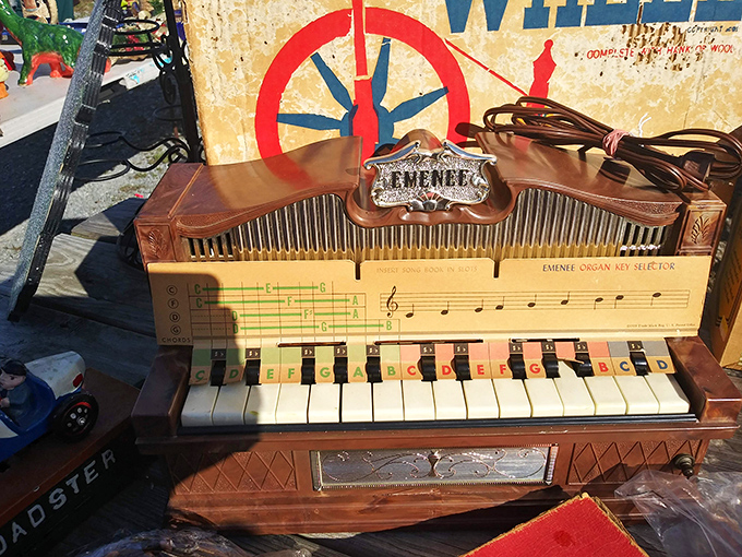 This vintage organ doesn't just play music&mdash;it plays your heartstrings with nostalgia. Someone's grandmother once mastered "Moonlight Sonata" on those very keys.