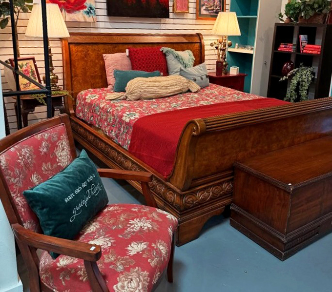 This bedroom set doesn't just offer a place to sleep—it's practically auditioning to star in your "look how I transformed my bedroom" social media post.