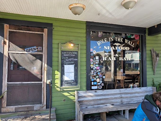 The screen door might as well be a time machine, transporting you to an era when restaurants didn't need gimmicks&mdash;just impossibly fresh seafood and honest cooking.
