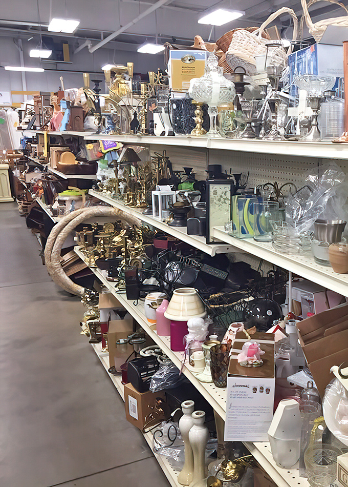 The aisle hums with hidden stories. Like a treasure hunt for household treasures, each piece waits for someone to discover its charm and bring it back to life.