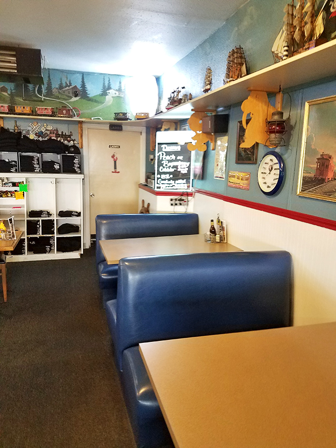 Nautical decor and cozy booths create the perfect backdrop for seafood stories and satisfied sighs after that last bite of chowder.