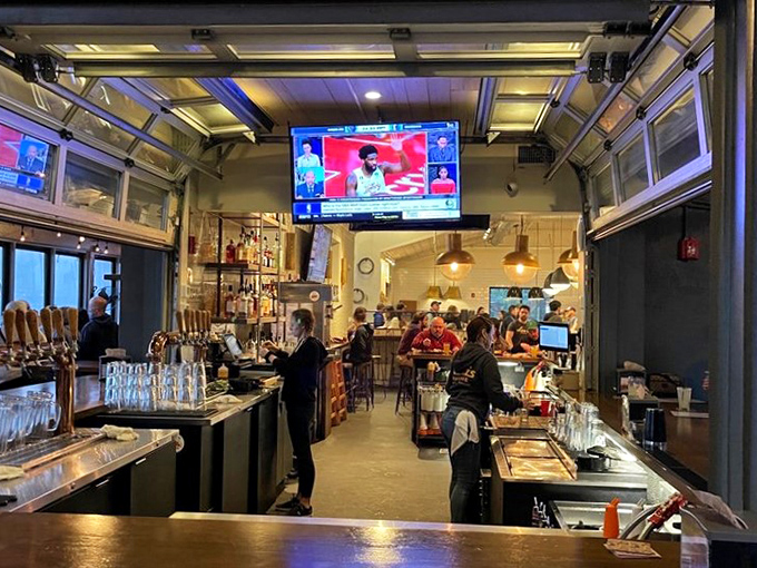 A bustling interior that hums with anticipation&mdash;the sound of forks scraping plates and the occasional involuntary "mmm" filling the air.