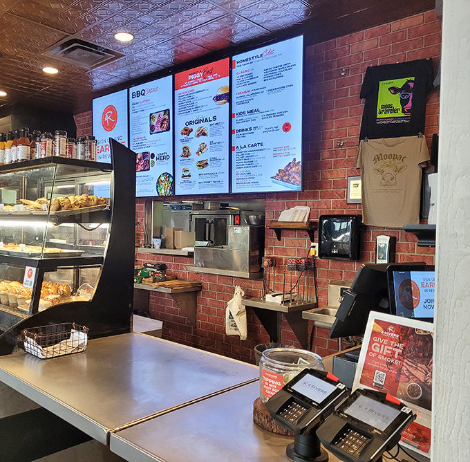 The ordering counter &ndash; where life-changing decisions are made daily. "Should I get the brisket AND the ribs?" (Yes, yes you should.)