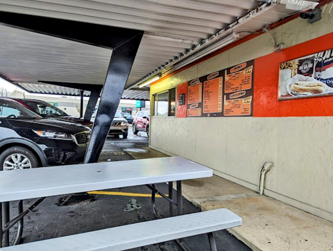 The outdoor dining area isn't trying to be trendy&mdash;it's been keeping it real since before "keeping it real" was even a phrase. 