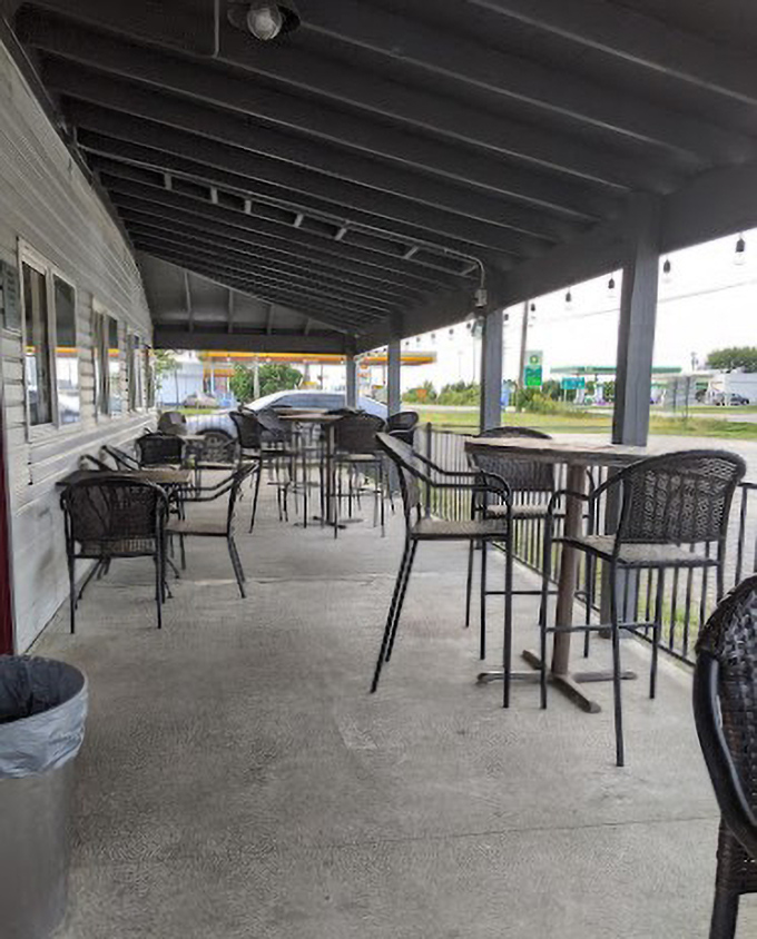 Ohio summers were made for evenings on this patio. Fresh air, cold drinks, and the promise of a great meal – what more could you ask for?