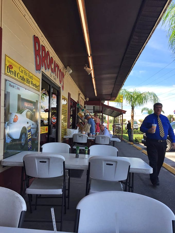 Outdoor seating for those who can't wait to dig in. When food smells this good, sometimes the car becomes an impromptu dining room.