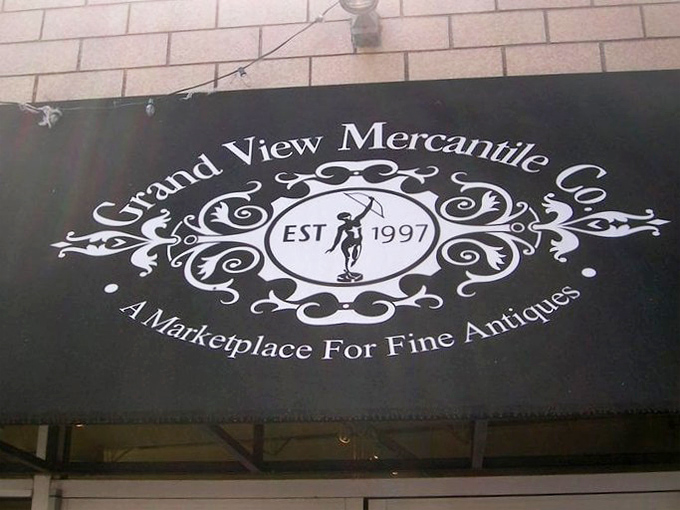 The sign that launched a thousand decorating sprees. Grandview Mercantile has been tempting Columbus residents since 1997 with its curated treasures.