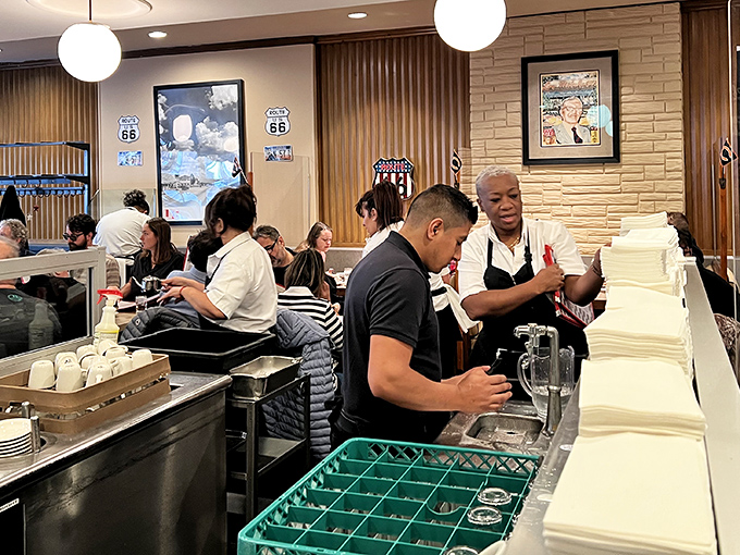 The staff moves with the precision of a Broadway ensemble, turning breakfast service into performance art with a side of hash browns. 