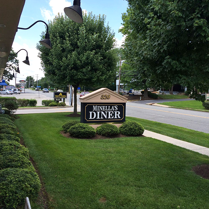 The sign that's guided hungry travelers to breakfast bliss for generations. Some call it a landmark; locals call it Tuesday morning.