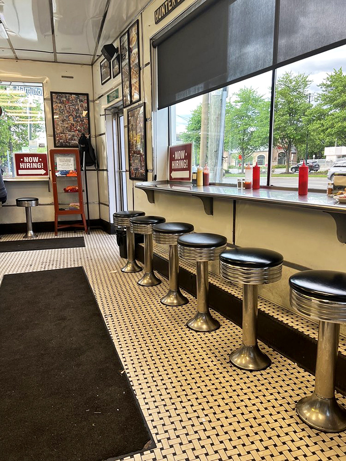 Window seats offer prime people-watching with your meal&mdash;observe the mix of regulars and first-timers all experiencing the same slider euphoria.