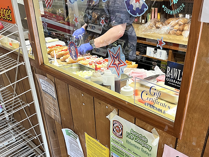 The counter experience &ndash; where Famous Amos meets Cheez-It while your sandwich is crafted just feet away. Anticipation never tasted so good.