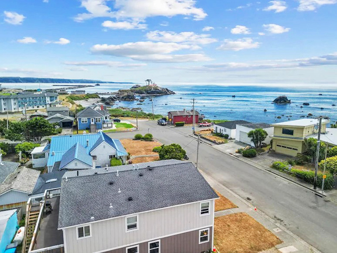 Crescent City's oceanfront setting offers dramatic Pacific views and housing prices that won't send your budget out with the tide.