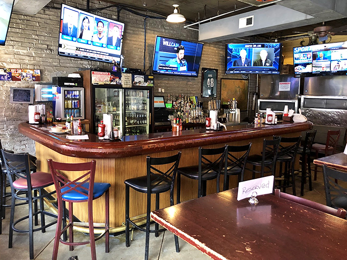 The bar: where blues legends and hungry tourists have rested their elbows while waiting for those legendary ribs.