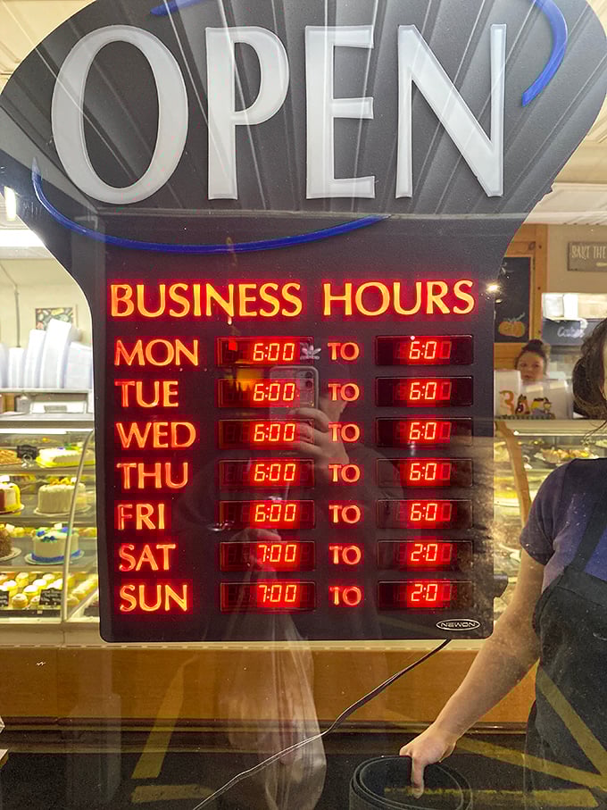 Early bird hours for early bird treats. When bakers work while stars still shine, you know it's going to be good.