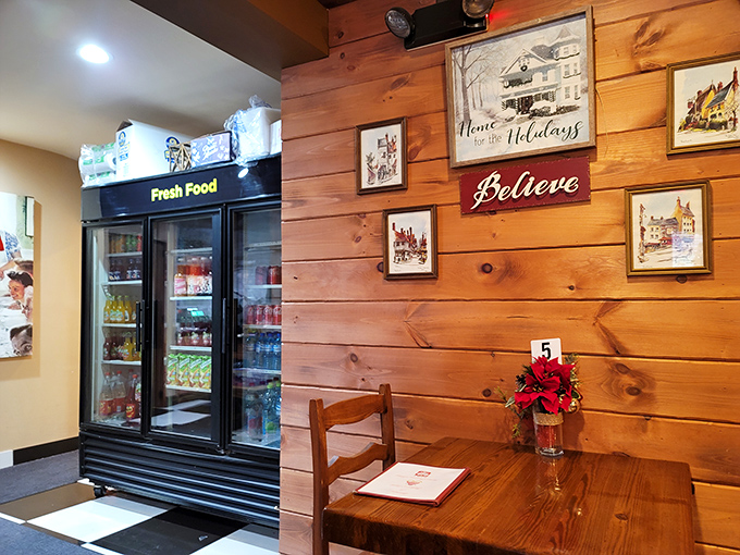 The warm wood paneling and homey d&eacute;cor say "relax and stay awhile." This isn't fast food&mdash;it's slow food worth savoring in good company.