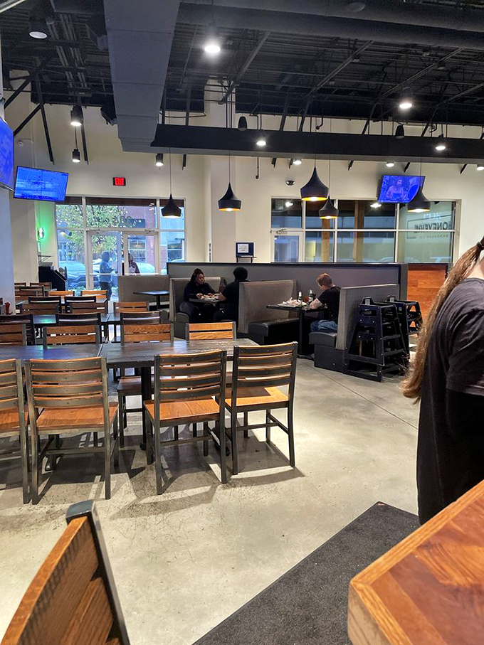 The dining room &ndash; where strangers become friends united by the universal language of "Did you try the brisket yet?"