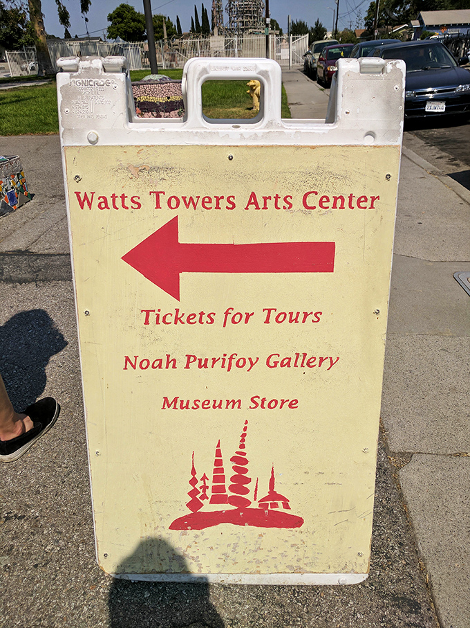 Even the directional signage has personality&mdash;this cheerful yellow marker points the way to tours, galleries, and inevitable amazement.