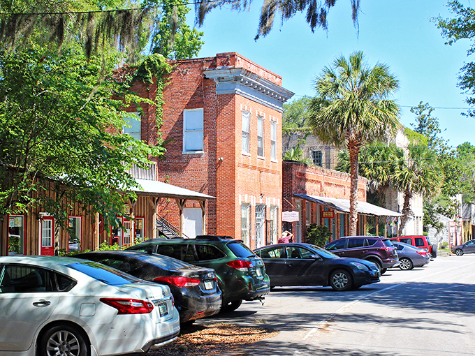 Brick buildings, palm trees, and Spanish moss create Micanopy's signature look &ndash; a streetscape that's both quintessentially Southern and uniquely Floridian.
