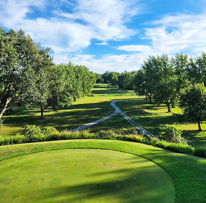 Tree-lined fairways that make even terrible golf shots seem somehow poetic. Your ball may be lost, but your retirement savings aren't!