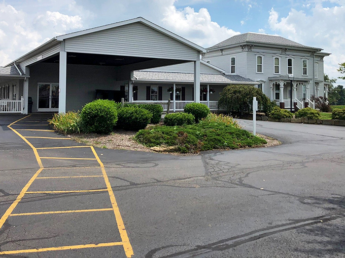 A humble exterior that belies the extraordinary comfort food waiting inside&mdash;like finding a diamond in a very delicious rough.