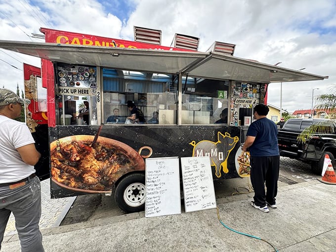 The food truck that brings El Momo's carnitas magic to the streets. Like a taco-dispensing spaceship that's landed to save us from mediocre lunches.