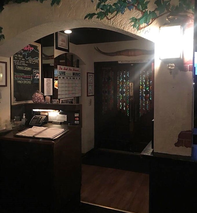 The entrance area sets the tone &ndash; unpretentious yet welcoming, like that friend who doesn't need to show off but always delivers.