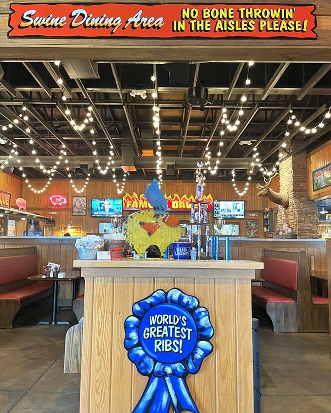 No Bone Throwin' in the Aisles Please! – when your restaurant needs this sign, you know you're doing something deliciously right.