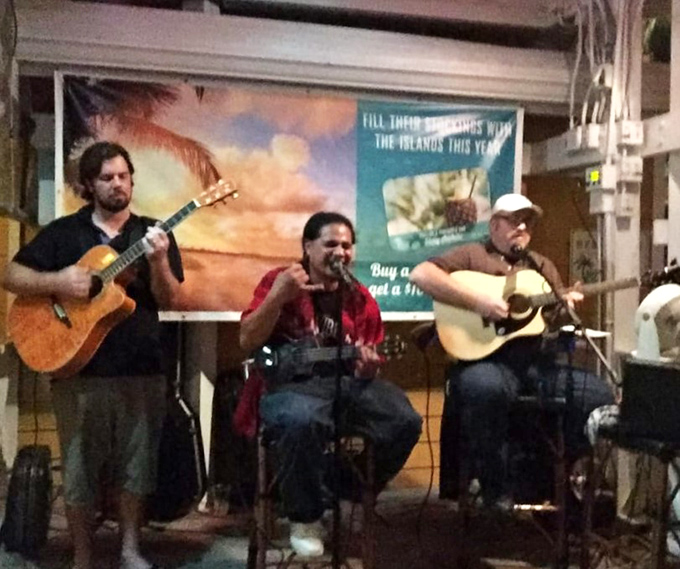 Live music that turns dinner into an event, with authentic island rhythms that have even the most rhythm-challenged patrons tapping their toes between bites.
