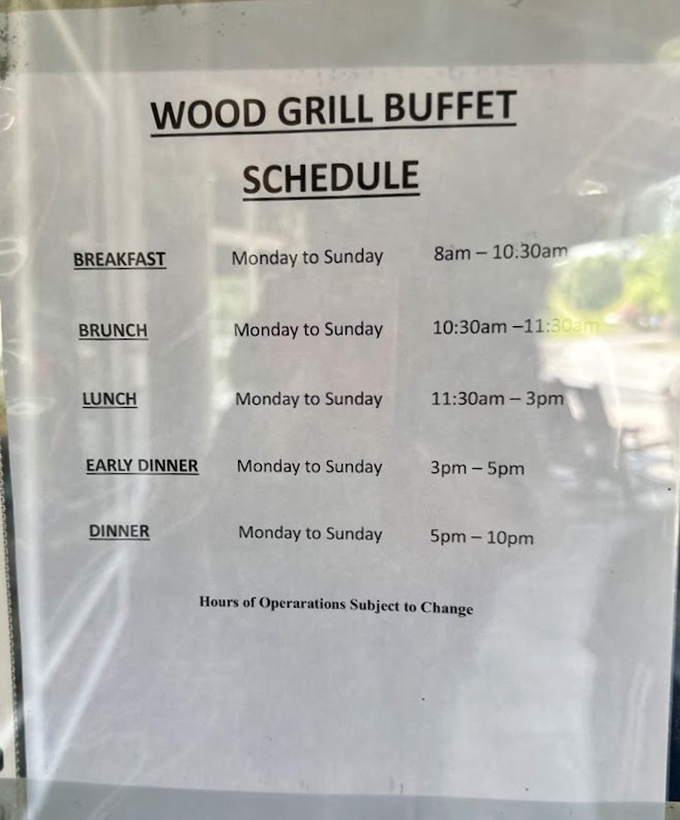 Operating hours generous enough to accommodate both early birds and night owls&mdash;democracy in dining at its finest.