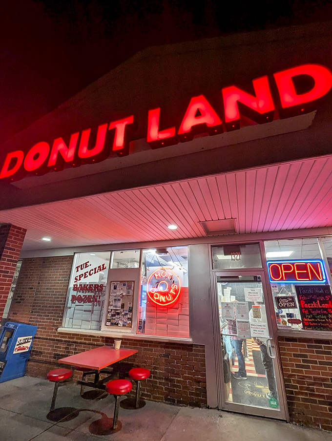 Al fresco dining for those who like their sugar rush with a side of fresh air.