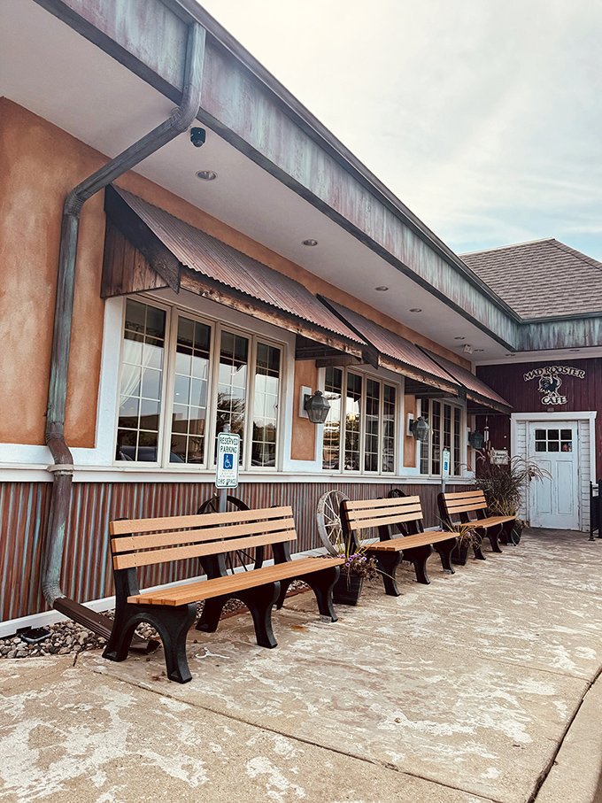 Al fresco dining for those who like their eggs with a side of Wisconsin sunshine.