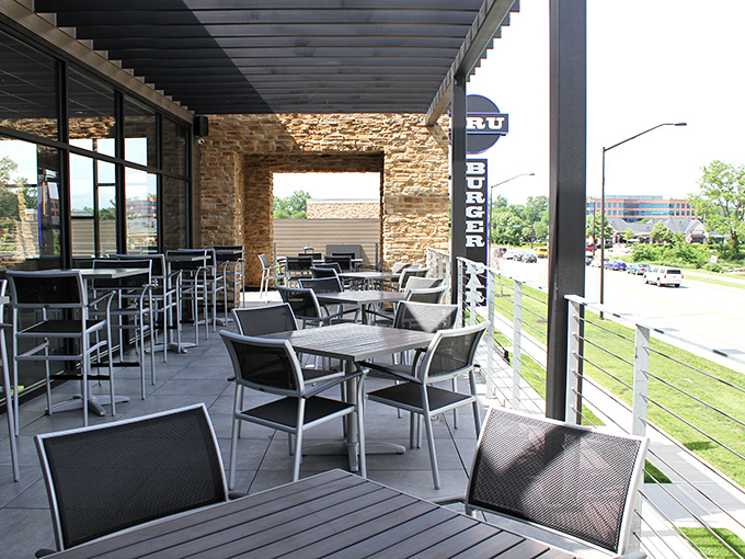 The outdoor patio&mdash;where fresh air and fresh food create that perfect alchemy of dining pleasure. Al fresco never looked so inviting.