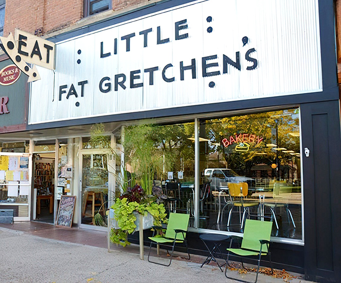 Sidewalk seating for those precious Wisconsin days when the temperature rises above "why do we live here?" and hits "actually quite pleasant."