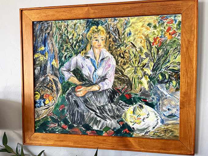 Art that might have languished in someone's attic now waits for a new admirer&mdash;proof that beauty deserves a second chance to be appreciated.