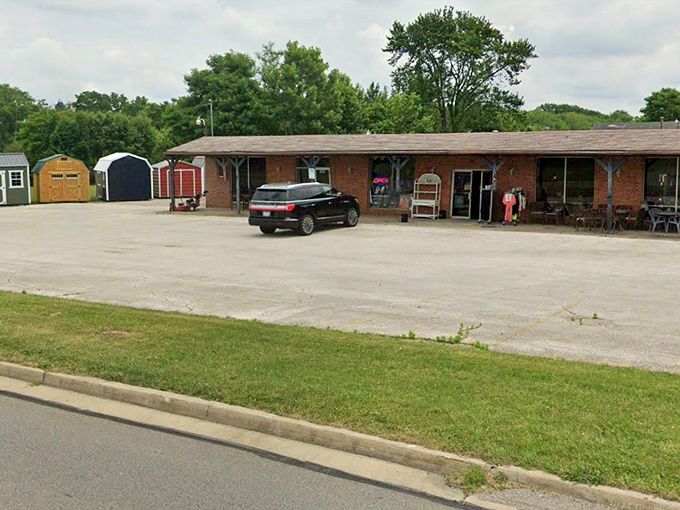 The spacious parking lot means you can bring your SUV for that impulse purchase of a sectional sofa that's too good to pass up.