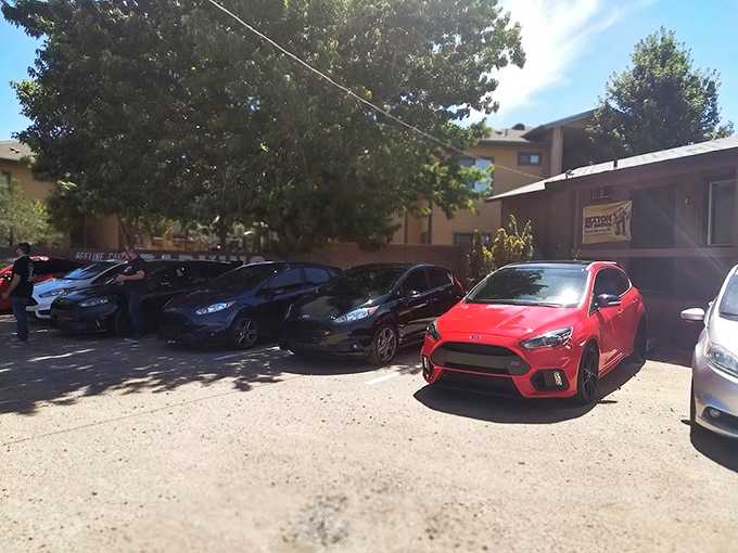 A full parking lot tells you everything you need to know. When locals and tourists agree, you've found the real deal.